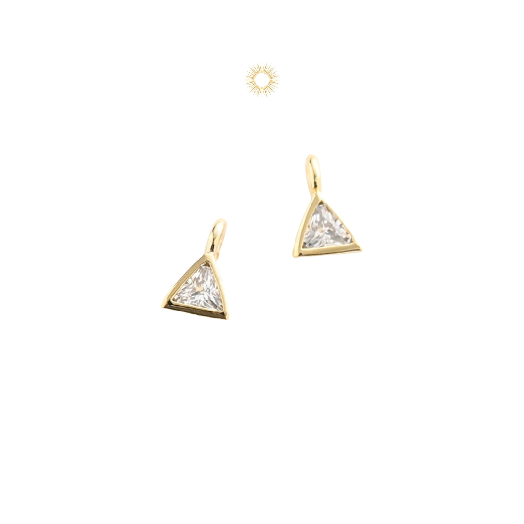 Triangle Charm – Golden Bond